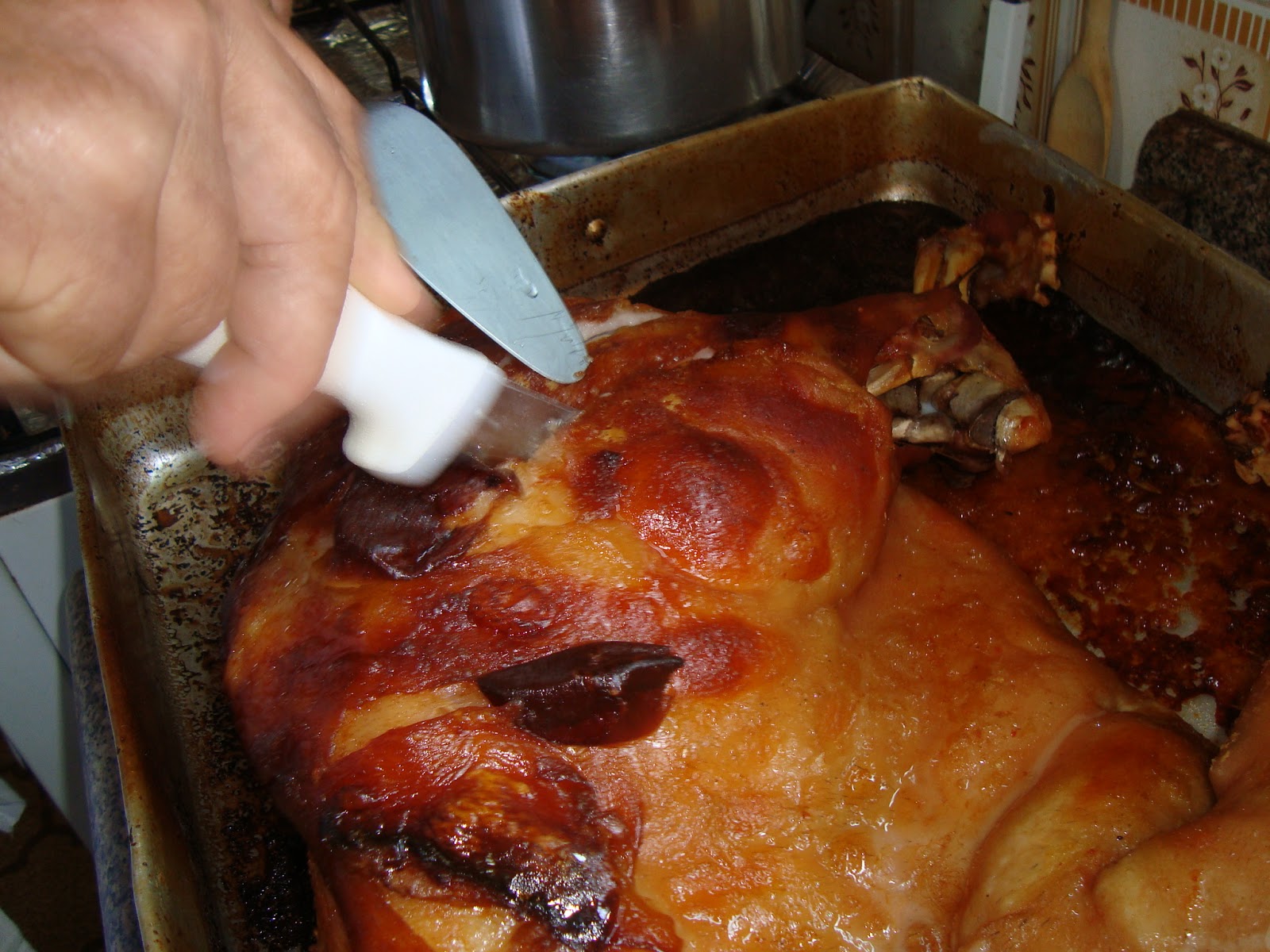 RECEITAS DO FRONT: LEITOA ASSADA!!! TRADIÇÃO DA MINHA FAMÍLIA NO NATAL!!!