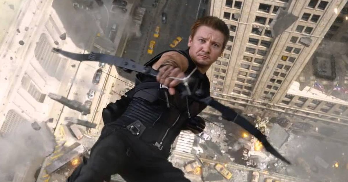 Hawkeye: Set photos reveal new Comic accurate costume for Hawkeye