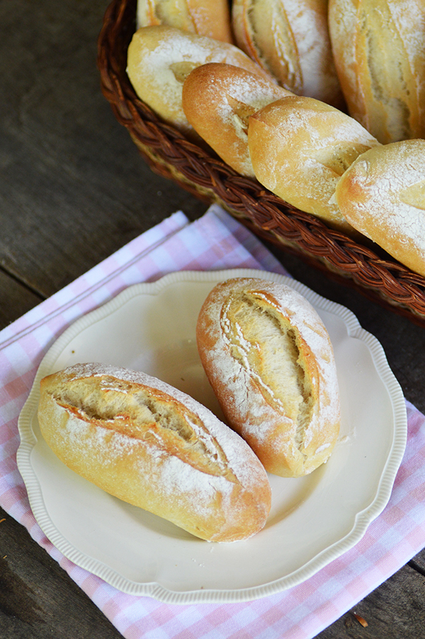 PETITS PAINS PORTUGUAIS : PAPO SECOS