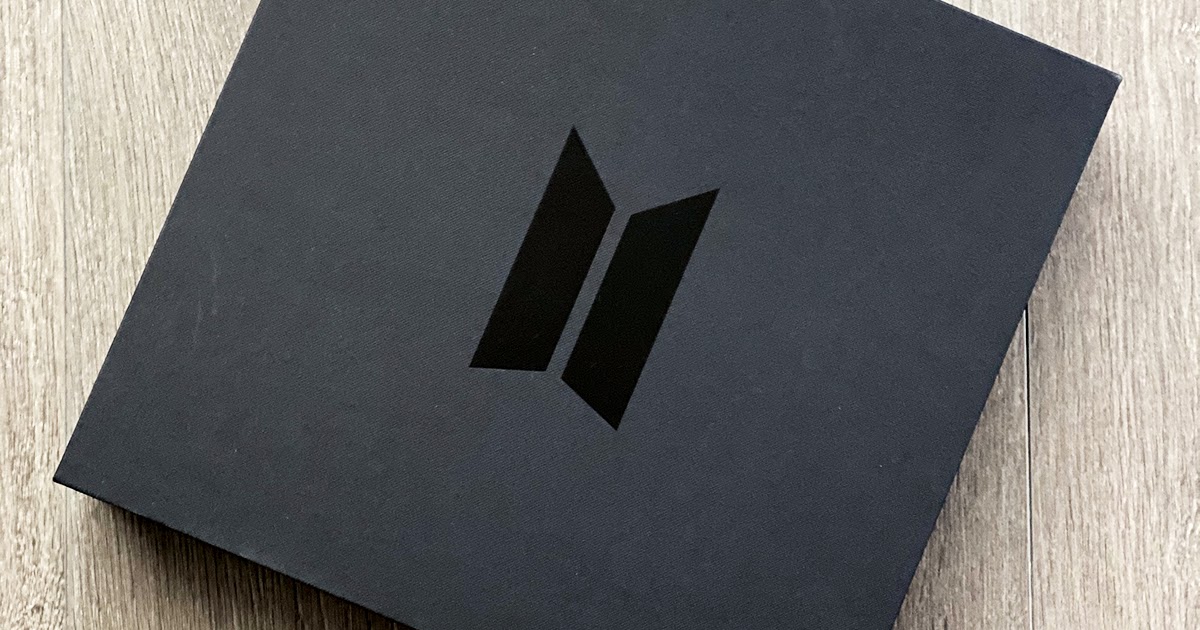 Unboxing: BTS Global Official Fanclub — Merch Box #1 | CIRCUITS OF FEVER