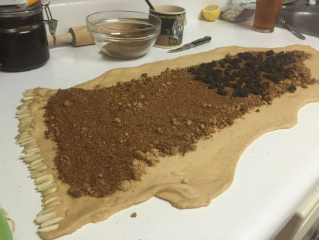 JIMSMASH ! ! !: MAKE ‘DUNE’ SPICE-FILLED SANDWORM BREAD FOR THE HOLIDAYS!