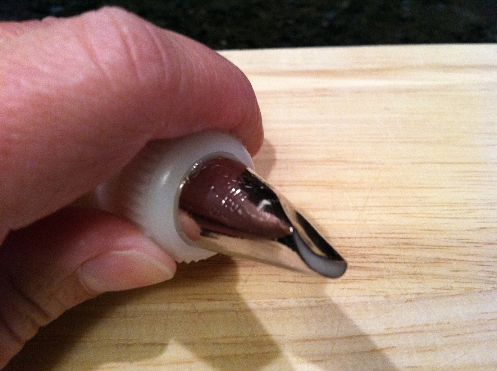 The Iced Queen: Royal Icing Cockle Shells