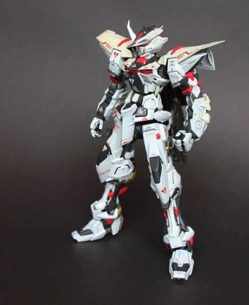 Custom Build: 1/100 Gundam Astray Black Frame
