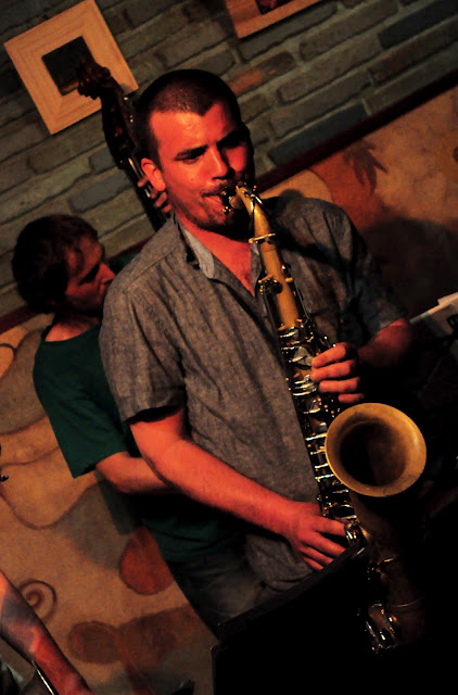 HOT BLUES: DAVID MENGUAL