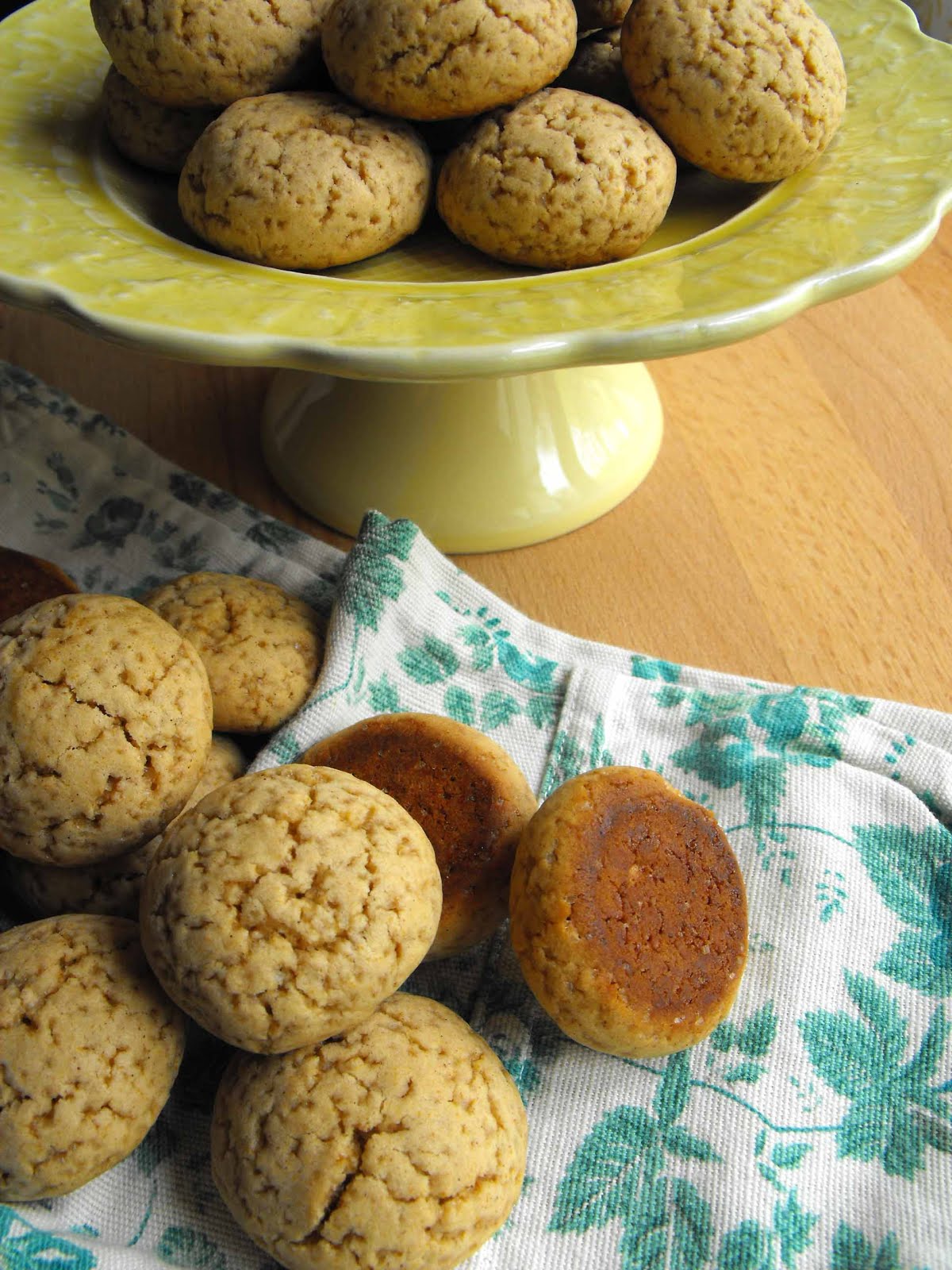 As receitas lá de casa: Biscoitos simples de canela e erva-doce