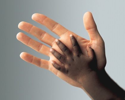 RECOPILANDO Y COMPARTIENDO III: MANOS