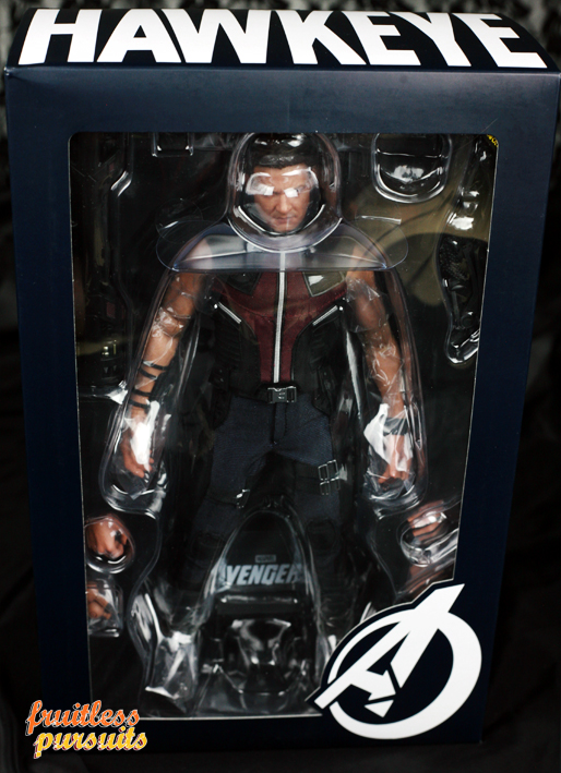 Fruitless Pursuits: Review: Hot Toys Hawkeye - The Avengers!