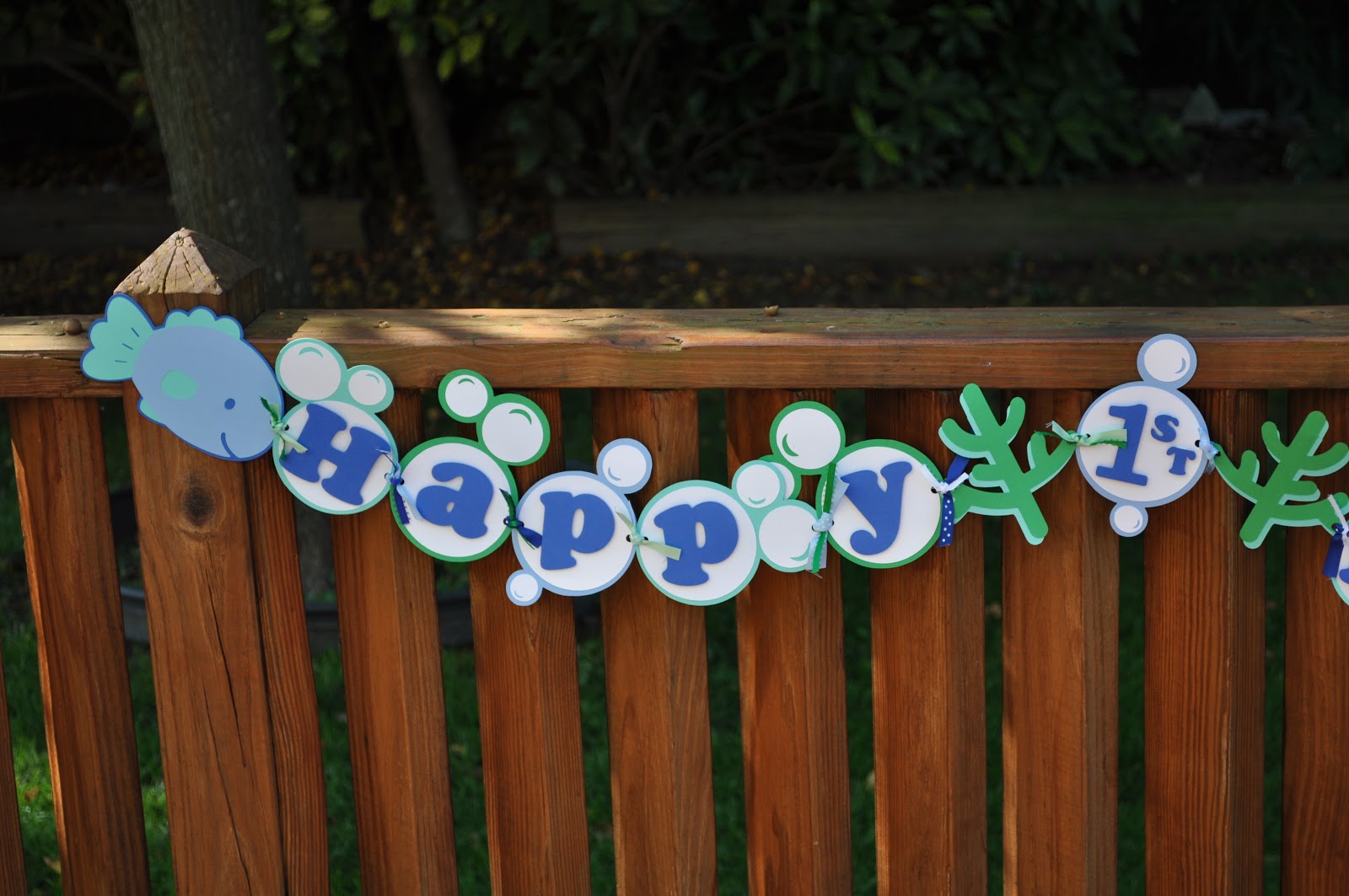 R + R Creations: Bubble Fish Banner