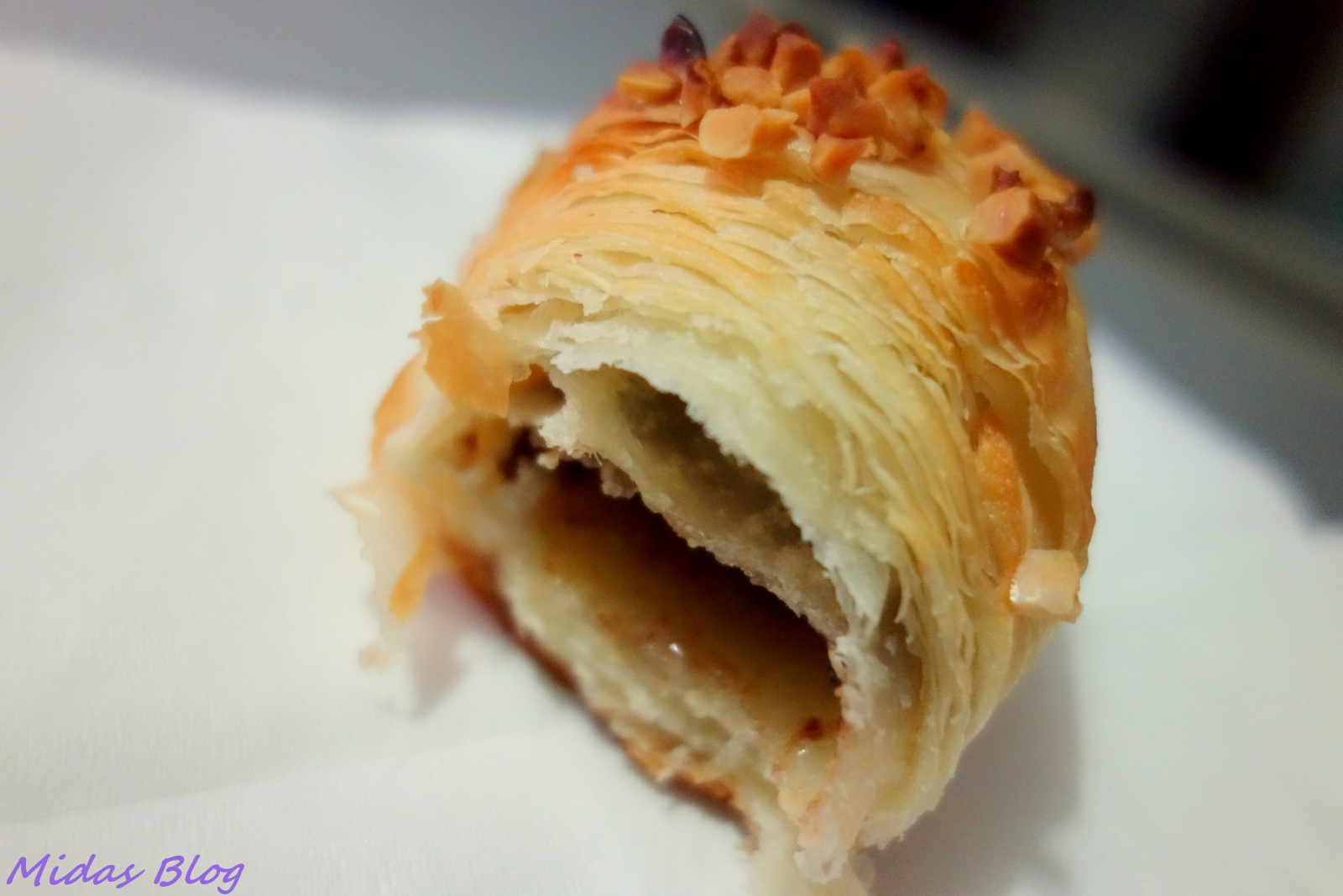 Midas Food n Travel Blog: Choco Cro from St. Marc cafe @Marina Square