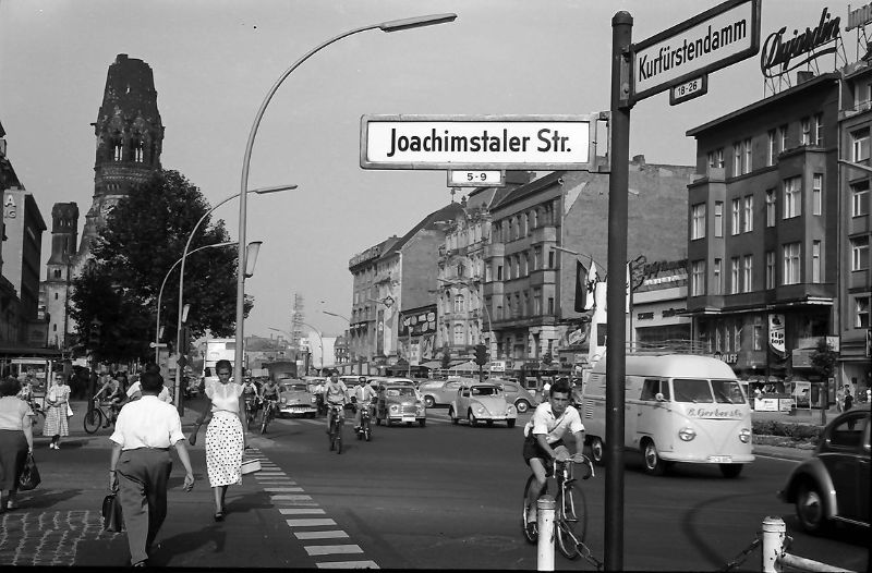Fascinating Vintage Photos of Berlin in the Summer of 1957 ~ Vintage ...