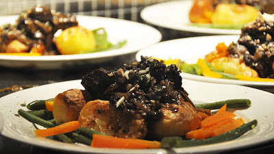 Fire and Food: Beef & Venison Bourgignon in the Potjie