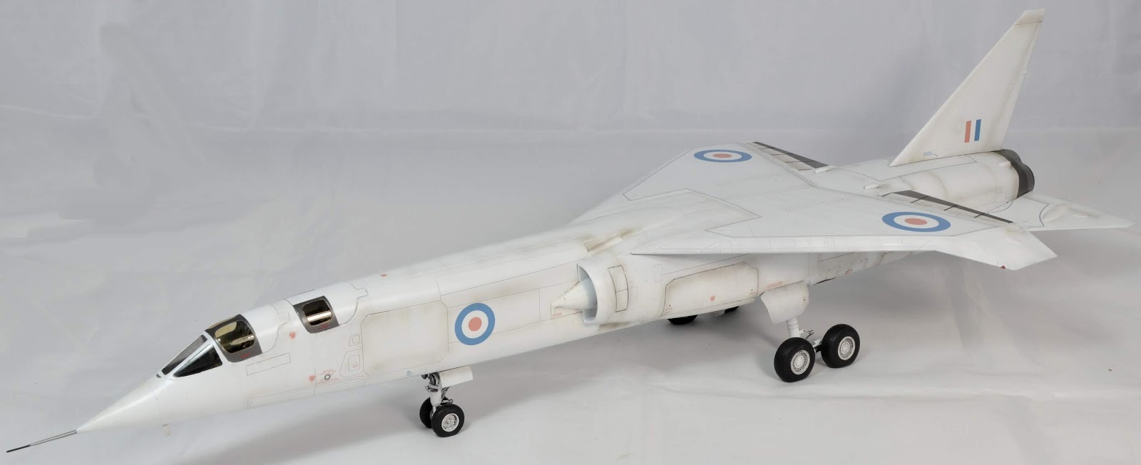 BoweModels: Airfix 1.48 BAC TSR-2 (Review)