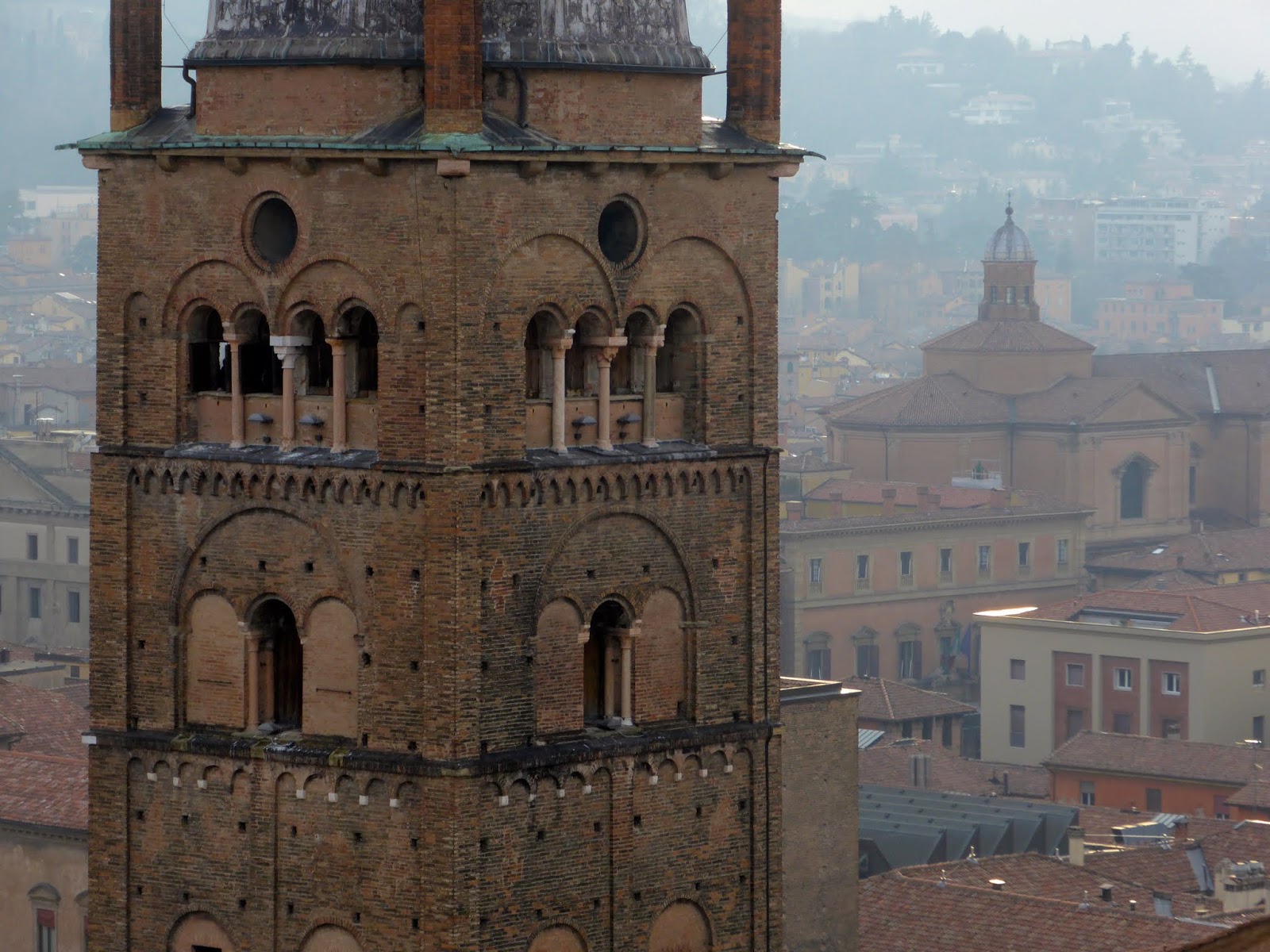Facciamo un giro in centro?: CAMPANILE DI SAN PIETRO