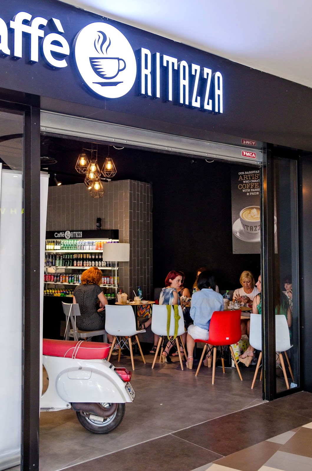 Caffe Ritazza/ Bucuresti Mall - Fashion Doctor