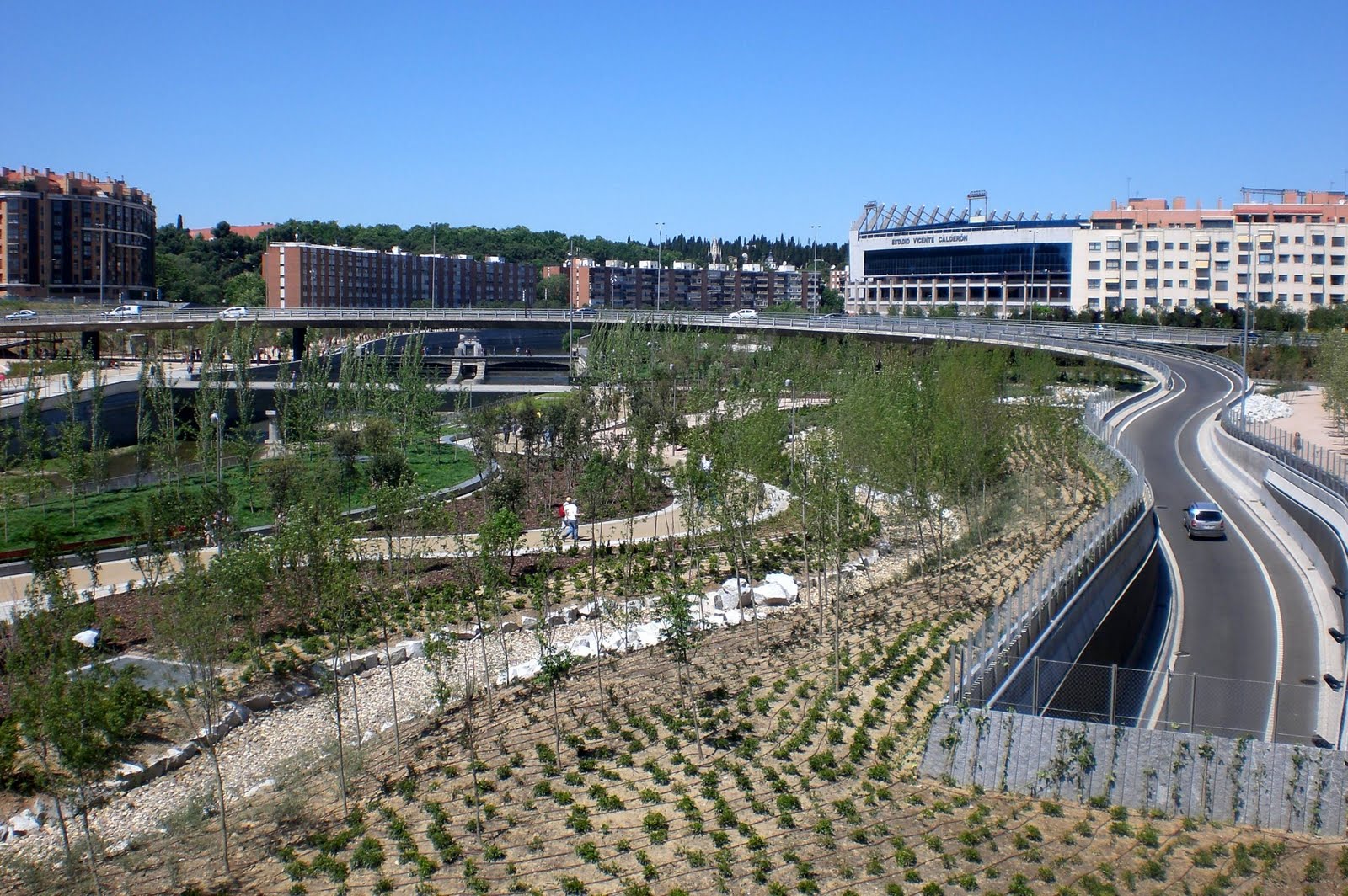 A View of Madrid: Madrid New Riverside Park - Madrid Rio.