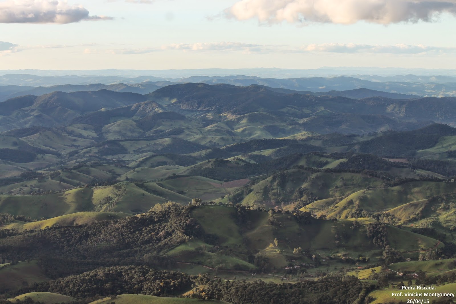 Prof. Vinícius Montgomery: Pedra Riscada em Cristina - MG