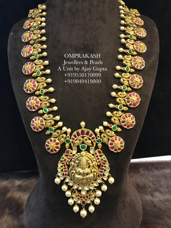 Peacock Bottu Mala in Ruby - Jewellery Designs
