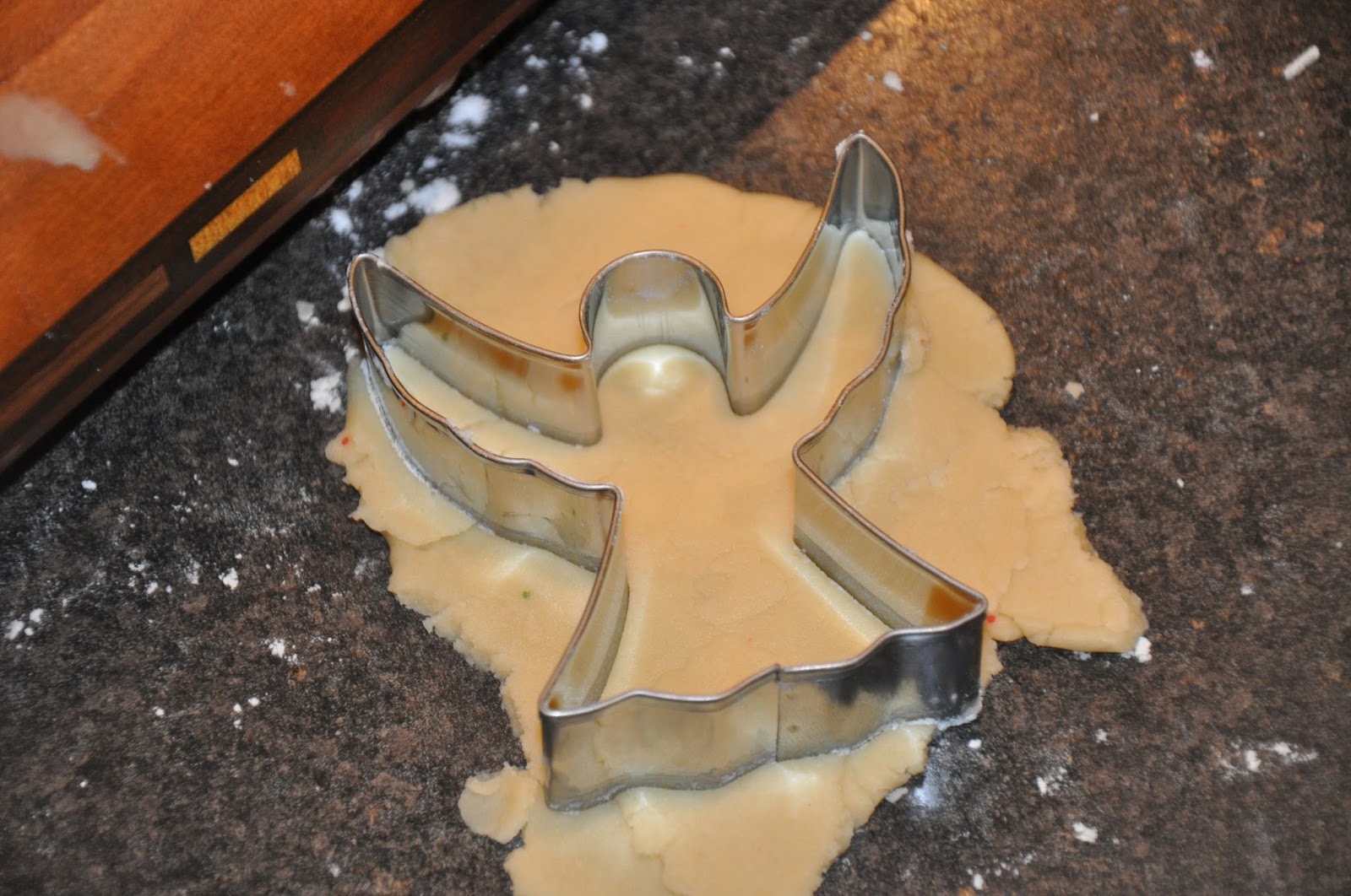 Orbis Catholicus Secundus: Teach Your Kids to Make Angel Cookies