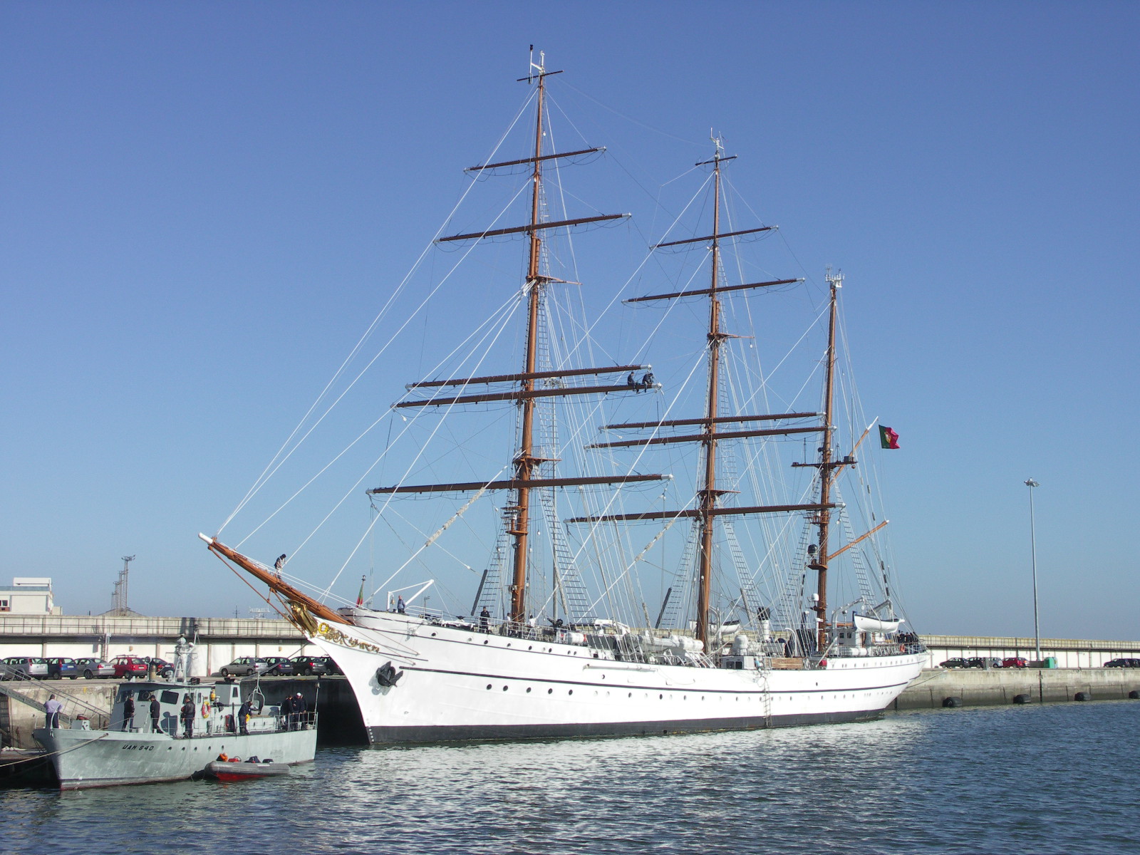 Praia de Bote: [4452] Navio-Escola "Sagres", velho amigo dos cabo ...