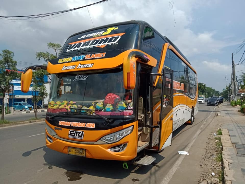 Daftar Nama Julukan Bus Sudiro Tungga Jaya (STJ) Terbaru - SOLOTIGO.COM