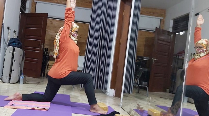 Latihan Napas dan Prenatal Gentle Yoga di Bidan Kita - cahaya theprinces Latihan Napas dan Prenatal Gentle Yoga di Bidan Kita - cahaya theprinces