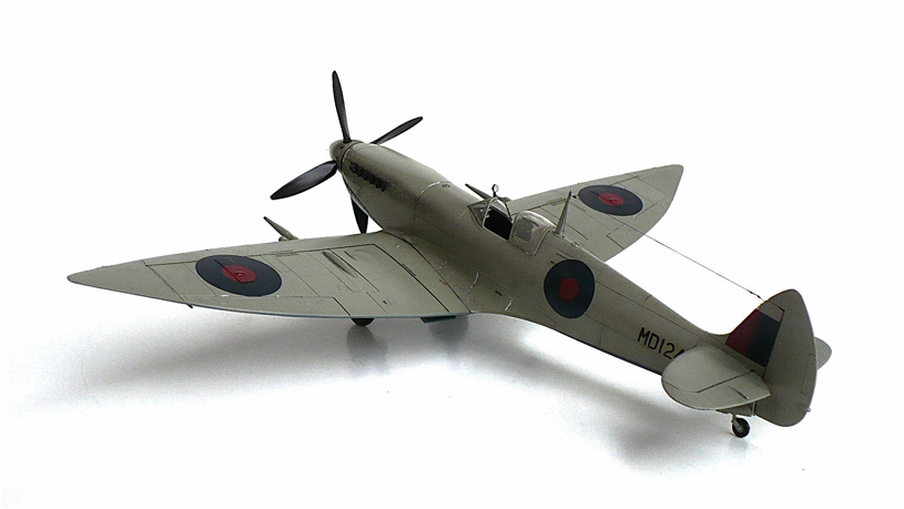 The Great Canadian Model Builders Web Page!: Supermarine Spitfire MK VII