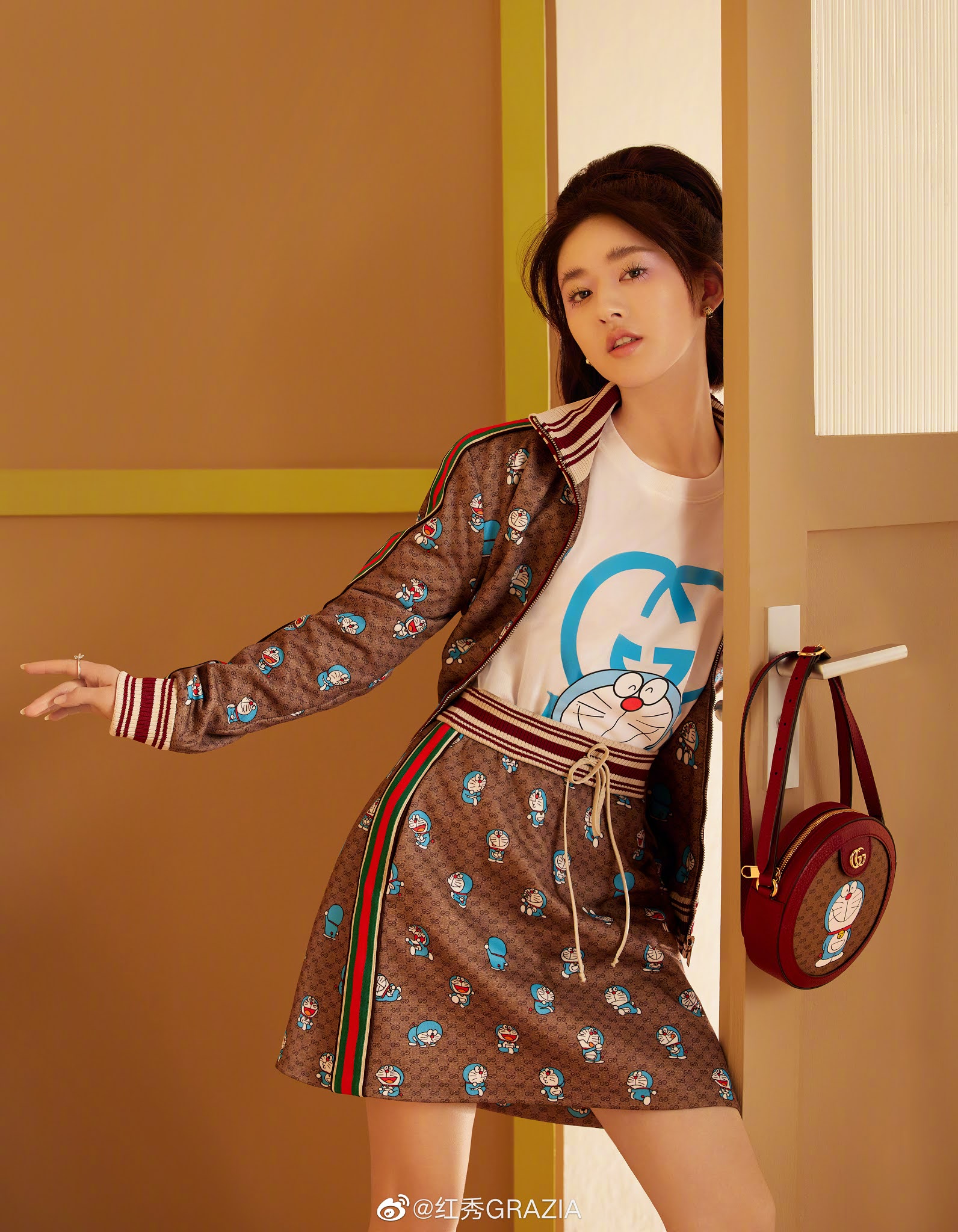 Zhao Lusi poses for photo shoot - China Underground