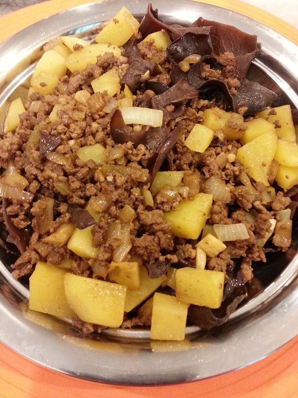 Rose' World: Macanese Minchi