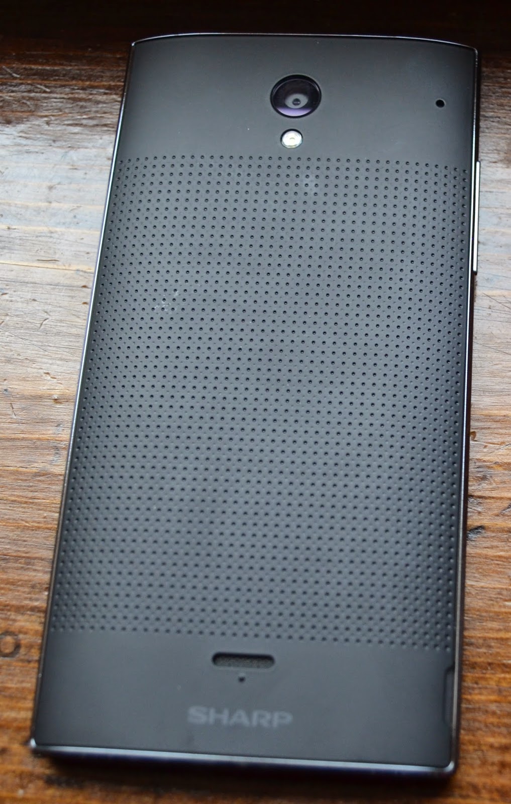 Sharp AQUOS Crystal Smartphone Review | The Nutritionist Reviews