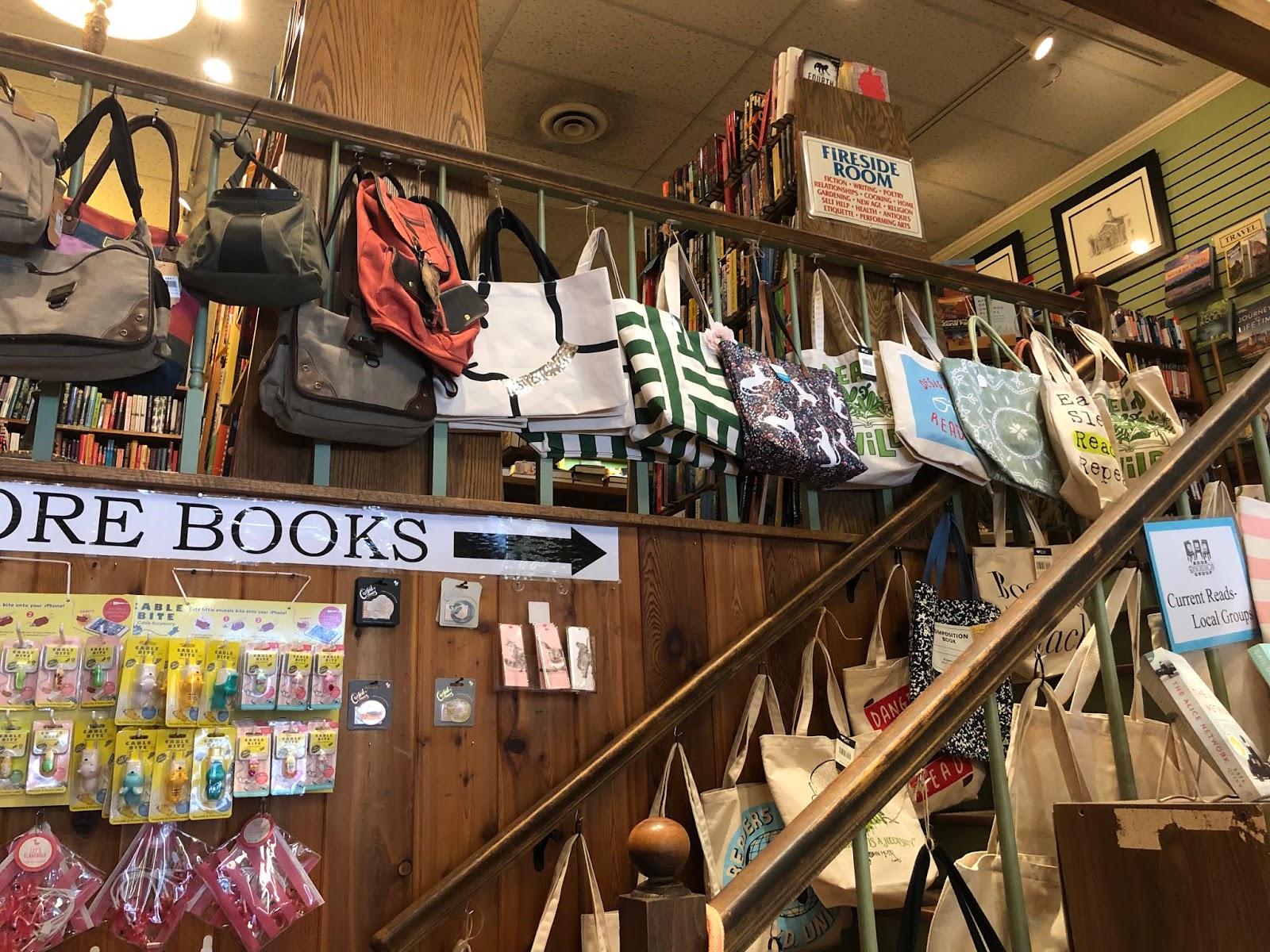 The Indie Bob Spot: Fireside Book Shop - Chagrin Falls, OH