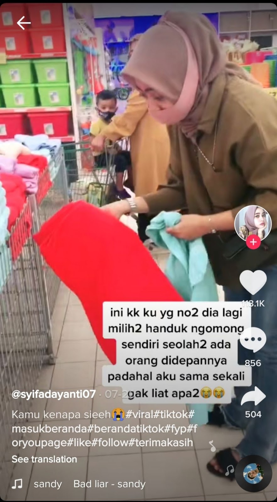 Viral Video TikTok Perempuan Berbicara Sendiri, Warganet Ungkap Penyebabnya Viral Video TikTok Perempuan Berbicara Sendiri, Warganet Ungkap Penyebabnya
