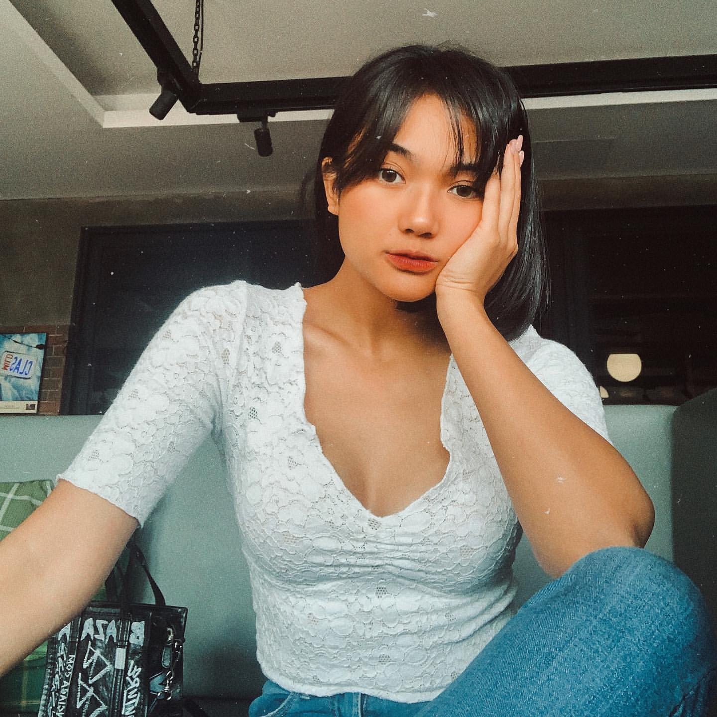 Marion Jola Kumpulan Foto Foto Cantik Tampil Seksi - ZONA ARTIS LAGI