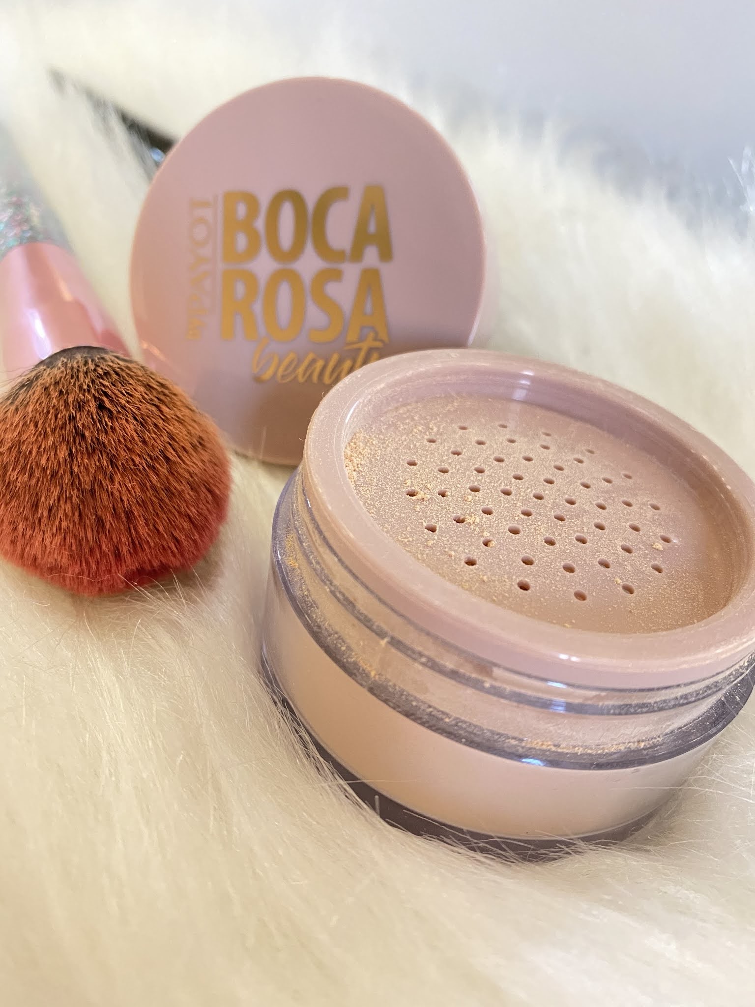 Resenha do pó facial Boca Rosa Beauty by Payot - Dayane Glow