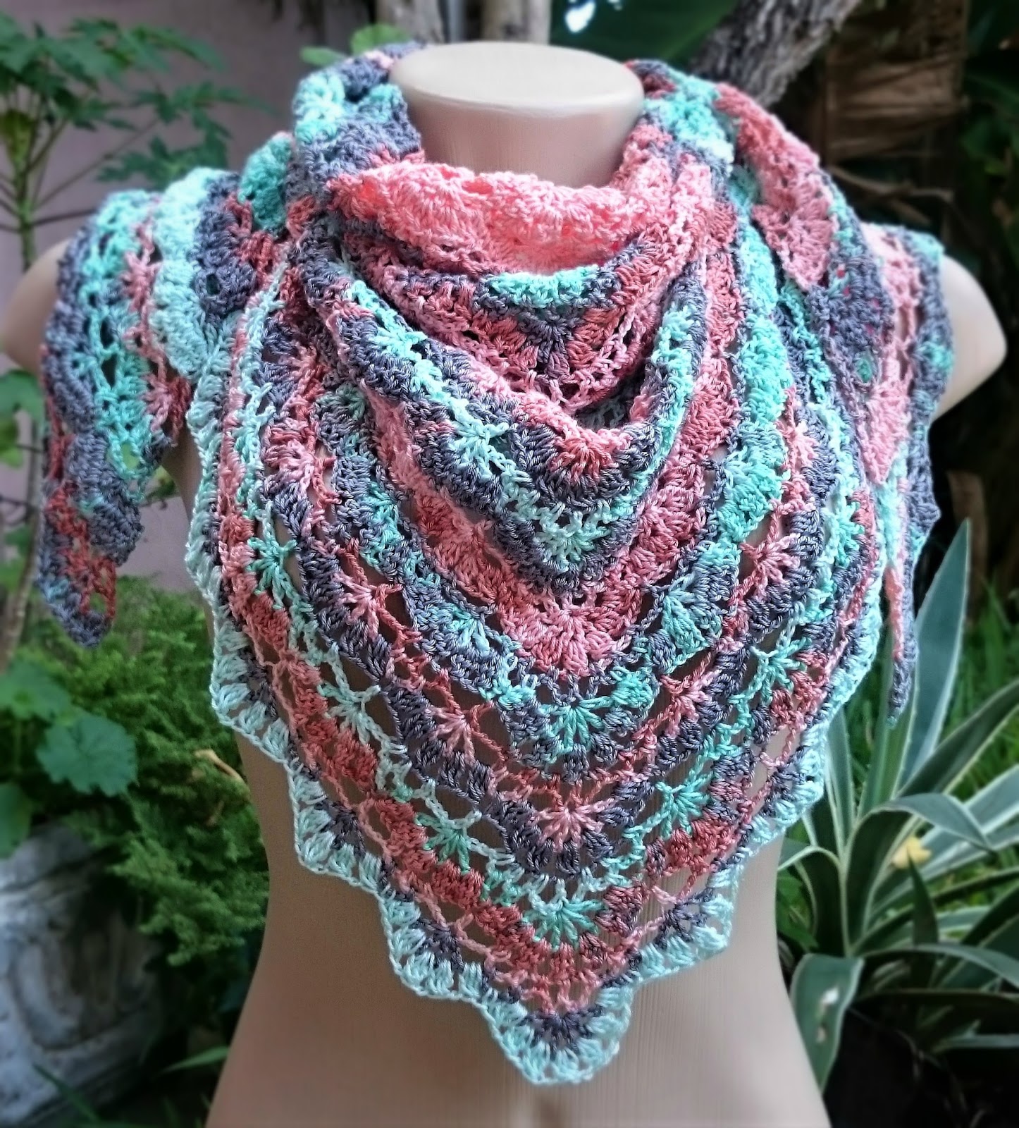 JANBRAZIL: Xale em crochê/crochet shawl