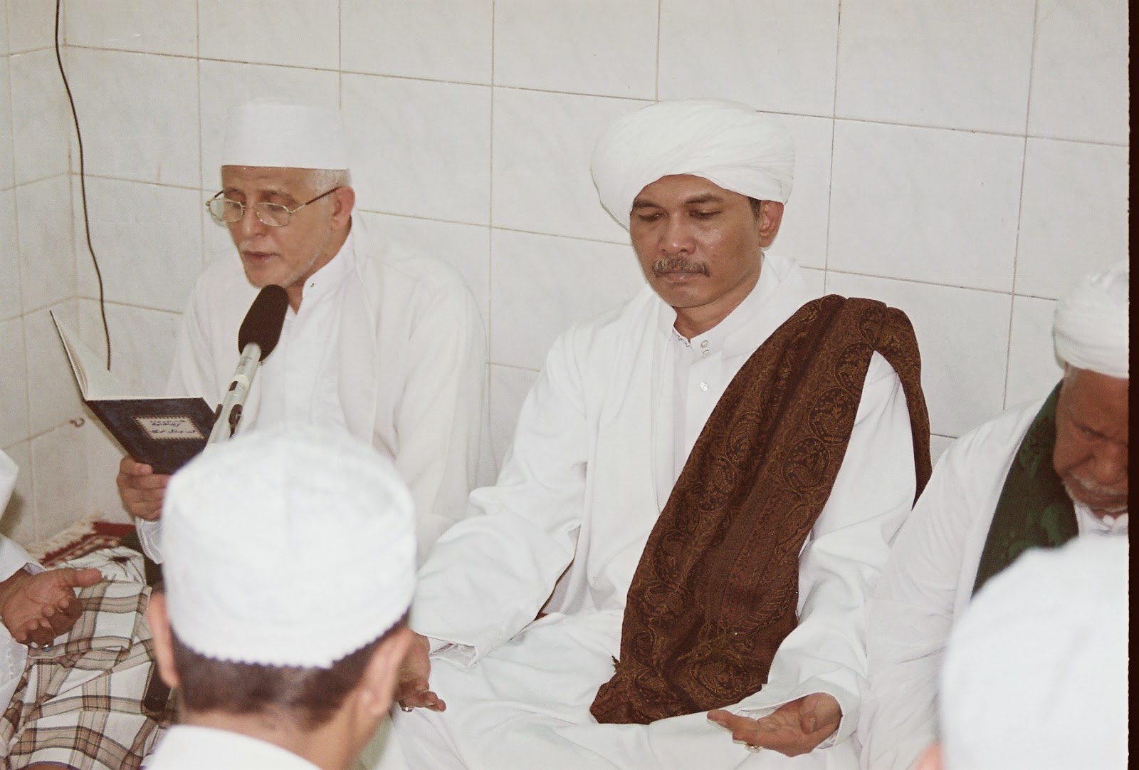 Haul Habib Neon 2004 - Majelis Ta'lim Almunawwarah
