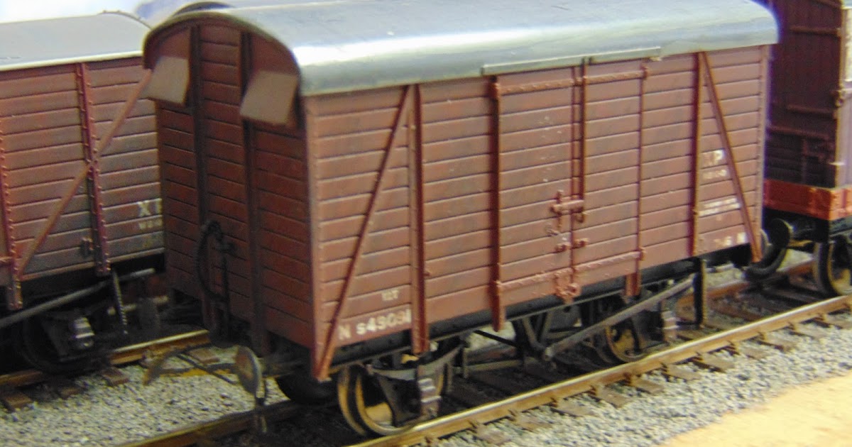 Dorset Railway Modelling: Sprat and Winkle fitted 4mm wagons.