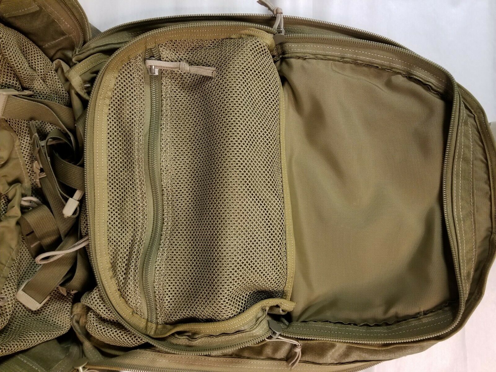 Webbingbabel: London Bridge Large Jumpable Medical Backpack LBT-1562A