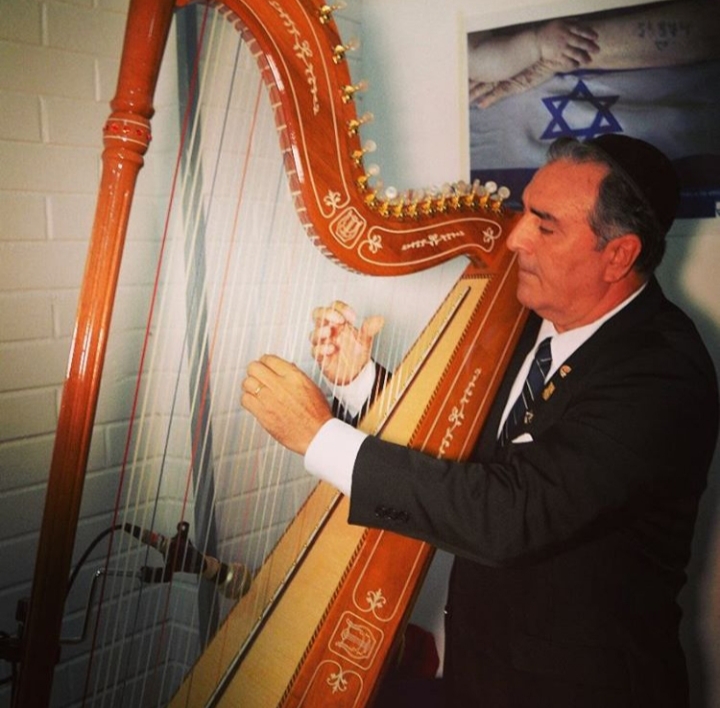Escola de Harpa Melech David