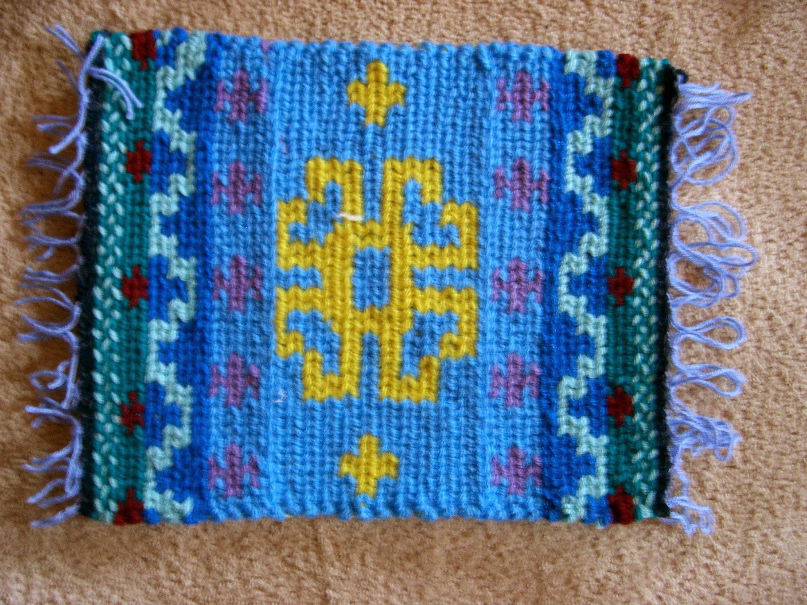 Rags to Rugs - Recycling Clothes into Carpets: Twined Rugs with Taaniko ...