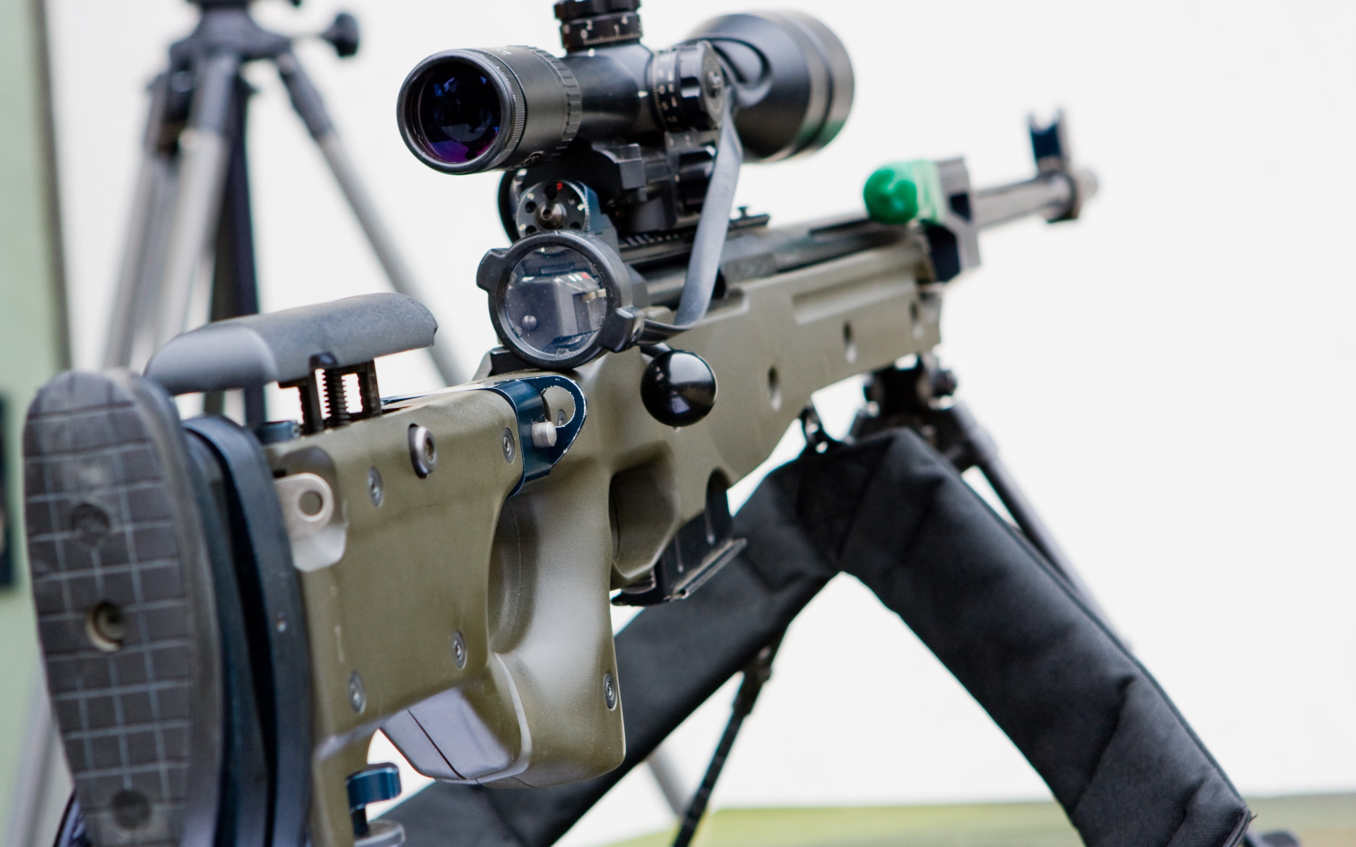 Accuracy International AWM (Arctic Warfare Magnum/AI-Arctic Warfare ...