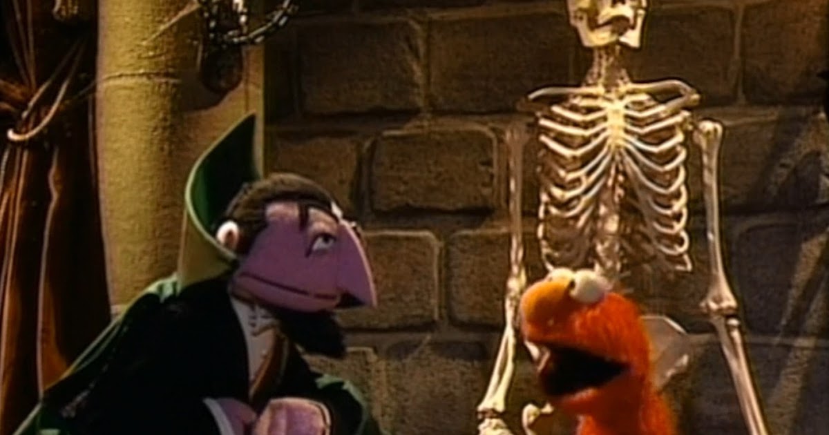 Sesame Street Elmo Says Boo