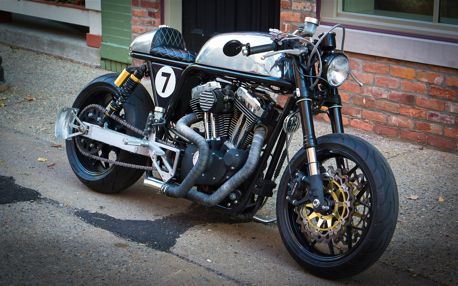 The Cafe Sportster - Inazuma café racer