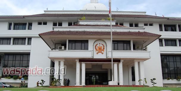 Bank Photo: Gedung pemko medan wol
