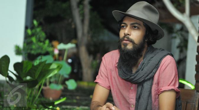 Jadi Pemeran Pendukung Terbaik, Alex Abbad Kantongi Piala Citra ...