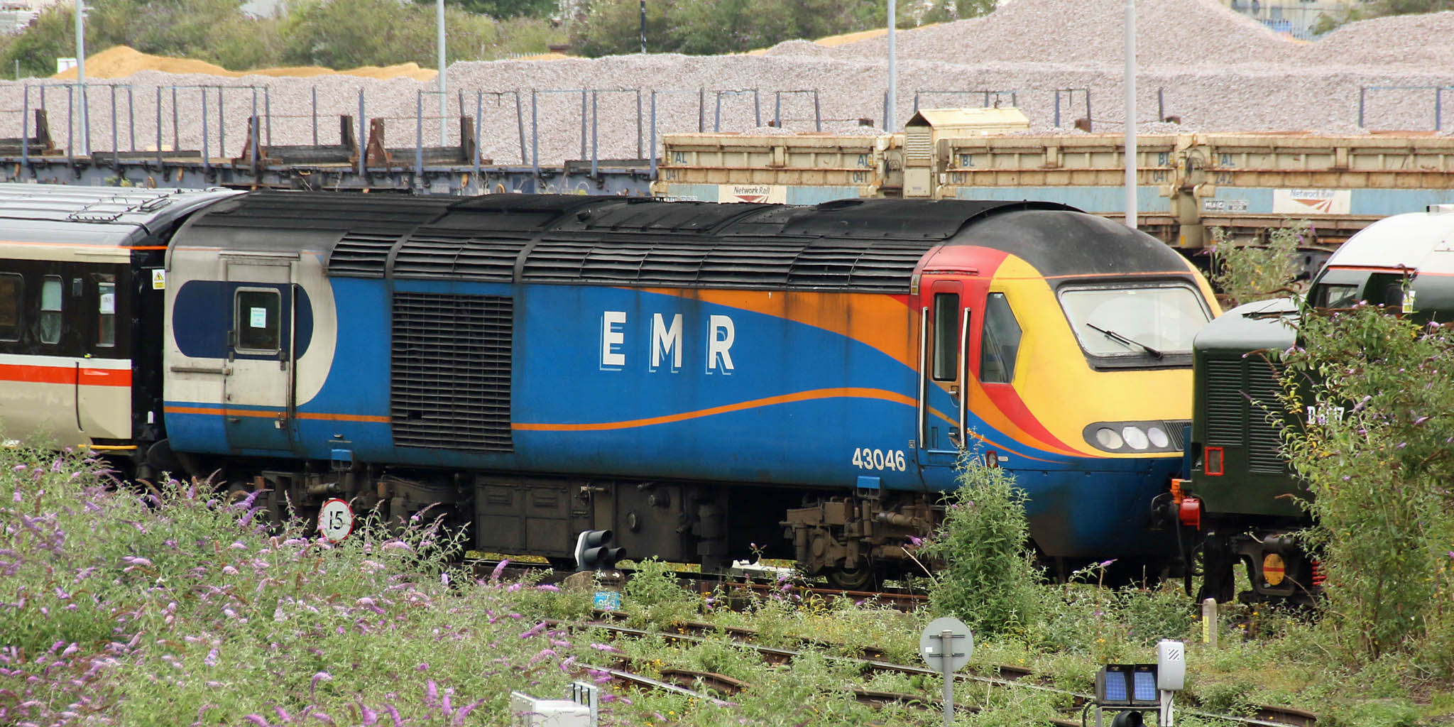 47s and other Classic Power at Southampton: 37521 with the LSL move ...