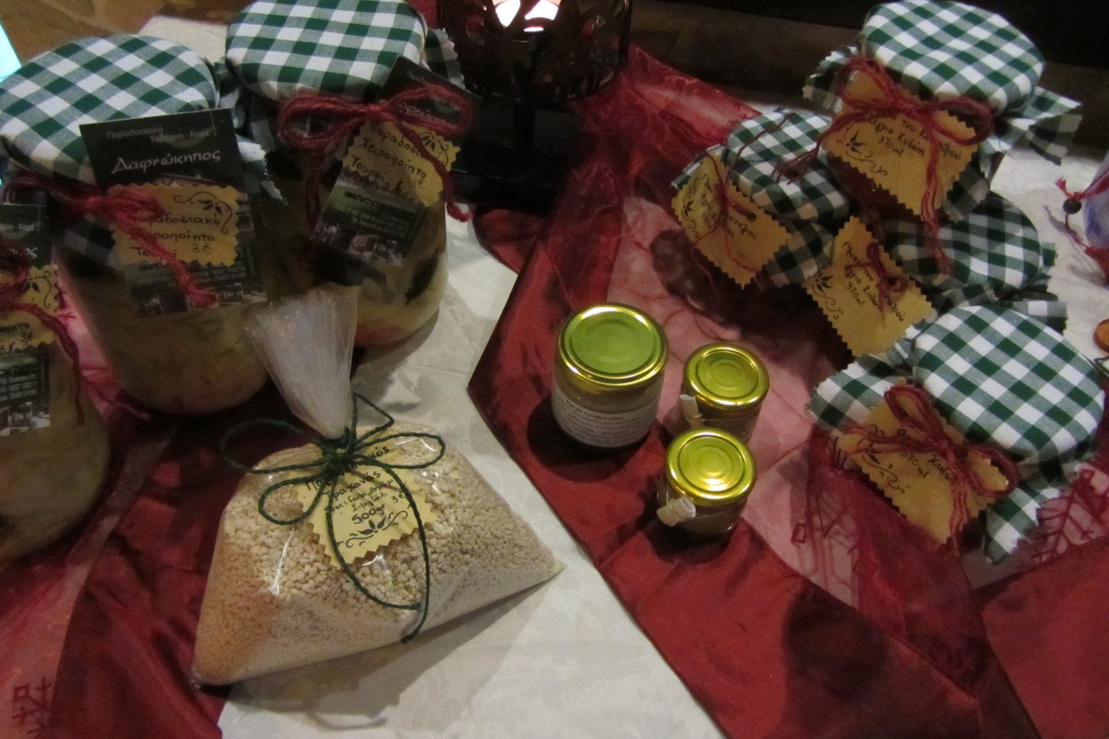 Δαφνώκηπος: ΔΑΦΝΩΚΗΠΟΣ - ΧΕΙΡΟΠΟΙΗΤΑ ΠΑΡΑΔΟΣΙΑΚΑ ΠΡΟΪΟΝΤΑ