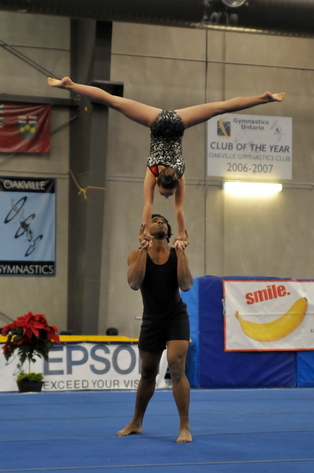Oakville Gymnastics Club Acrobatic Gymnastics Team: December 2011