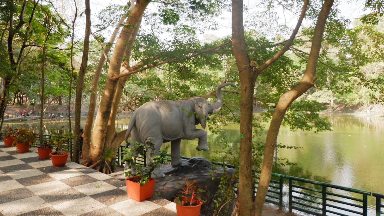 Bersantai di Wisdom Park - Travel Addict