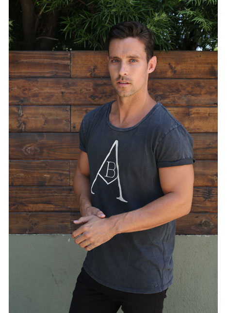 Hunksinswimsuits: Male supermodel strips off: Hunkyi Tyler Lough