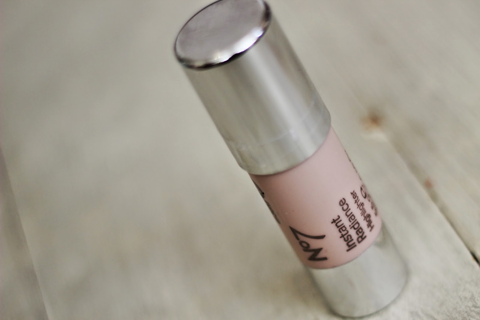Review: No7 Instant Radiance Highlighter | Wheelingalong24